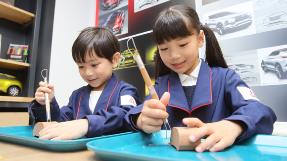 Car Design Studio | KidZania